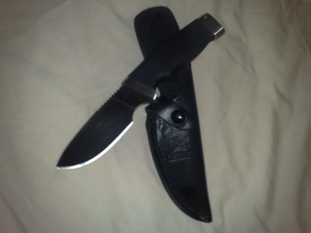 Help Identify this Gerber fixed blade | BladeForums.com